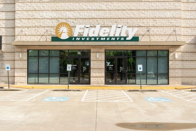 How to Buy Gold on Fidelity (Easy Guide)